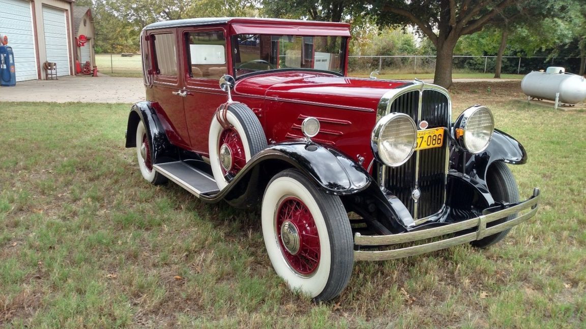 Striking Classic Cars of the 1930s – OldCarNutz